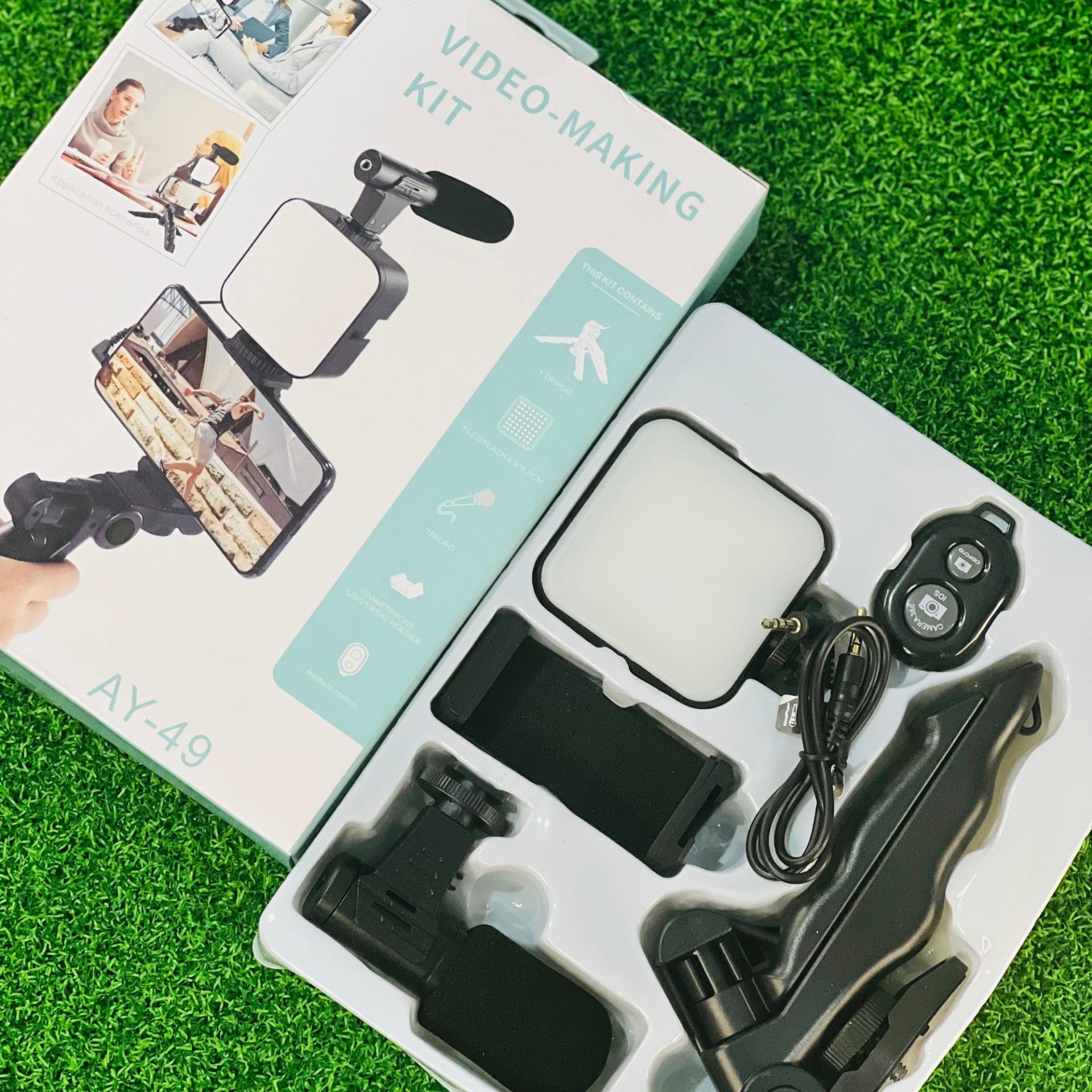 Video Making Vlog Tripod Kit with Mic and Light - slitems.lk